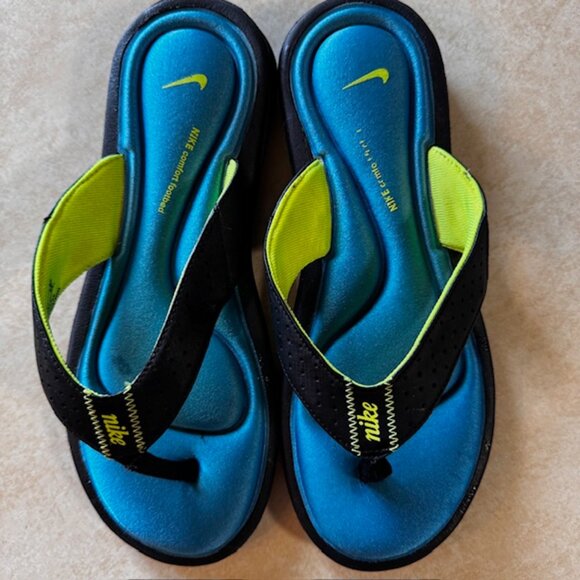 Nike | Shoes | Nike Comfort Memory Foam Flip Flops Sz 8 | Poshmark